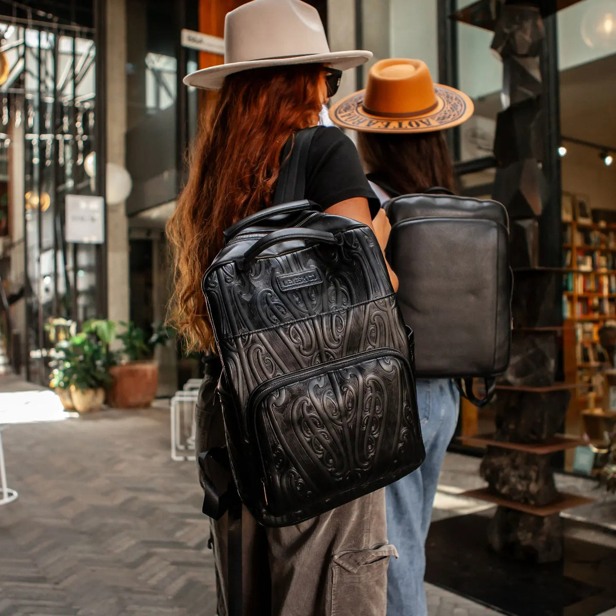 L.EYES & CO – L. EYES & Co